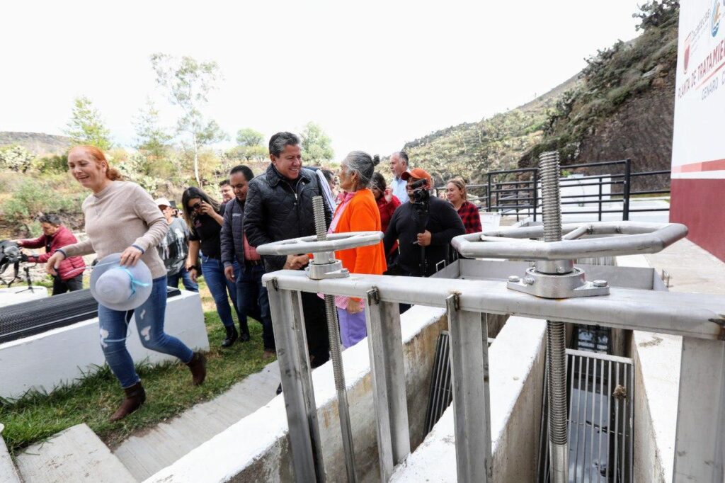 Reconstruye gobernador planta de tratamiento y construye segunda etapa ...